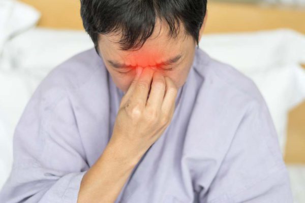 Sinusitis Kronis: Gejala, Penyebab, Diagnosis, & Pengobatan