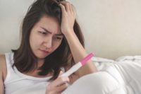 Tokophobia: Gejala, Penyebab, Diagnosis, dan Pengobatan