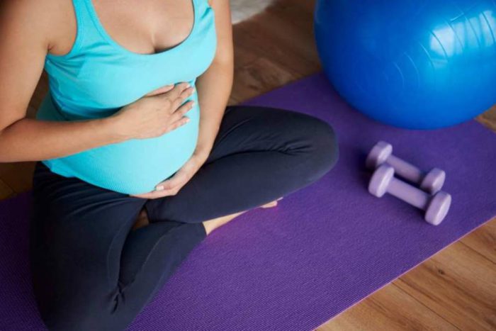 Inilah Contoh Gerakan dan Manfaat Senam Pilates saat Hamil