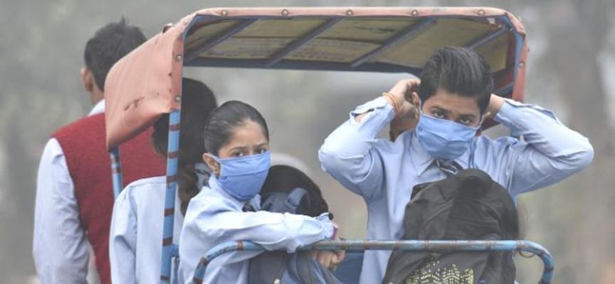 Mana yang Lebih Berbahaya? Asap Rokok atau Gas Buang Kendaraan ...