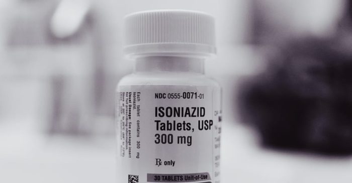 Isoniazid: Manfaat, Dosis, Efek Samping, dll