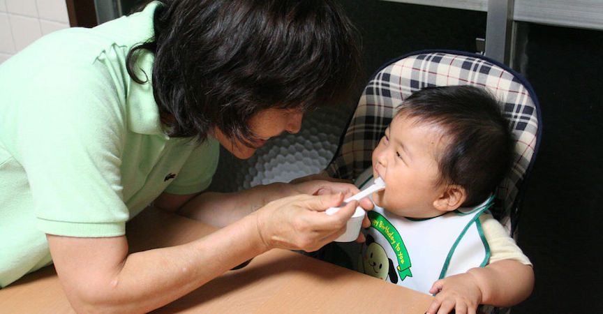 6 Hal yang Harus Diperhatikan Dalam Pemberian MP-ASI - DokterSehat