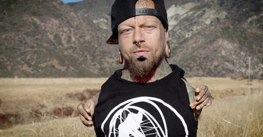 Pria Ini Bangga dengan Tubuhnya yang Mirip dengan Penguin - DokterSehat