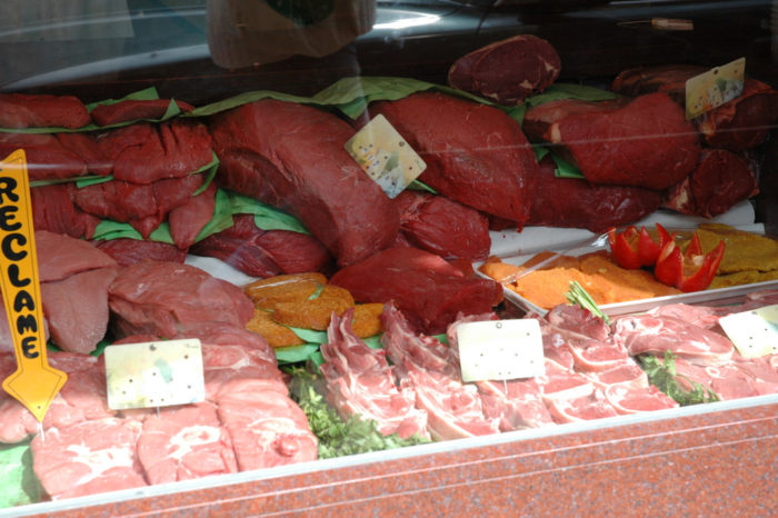 3 Tips Memilih Bagian Daging yang Rendah Lemak - DokterSehat