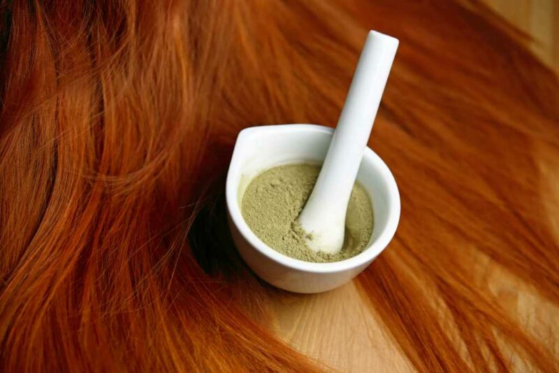 10 Pewarna Rambut Alami dan Cara Pakainya (100% Aman)