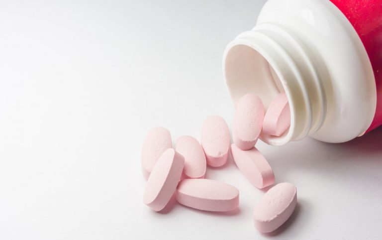 Becom-C: Manfaat, Dosis, dan Efek Samping - DokterSehat