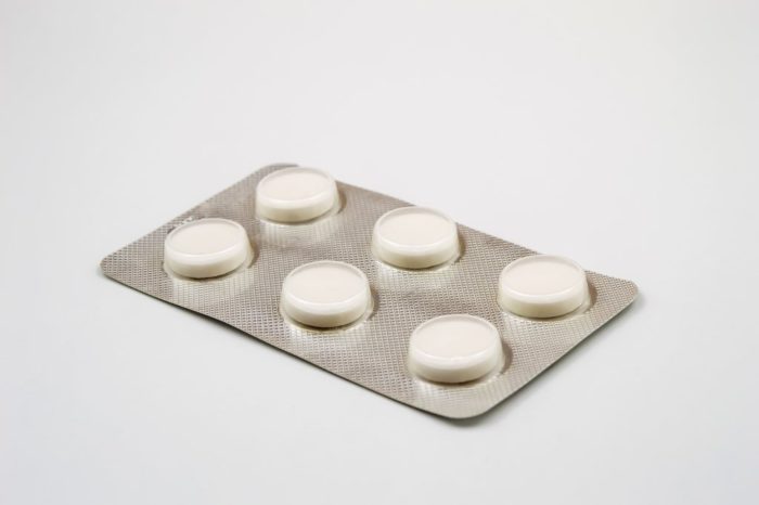 Codeine: Manfaat, Dosis, Efek Samping, dll