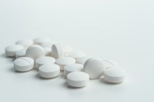 Diazepam: Manfaat, Dosis, dan Efek Samping - DokterSehat