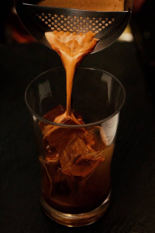 7 Manfaat Kopi Cold Brew (Bisa Bikin Panjang Umur Juga!)