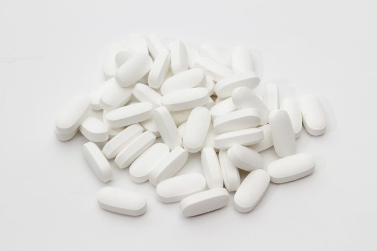 Bufacaryl: Manfaat, Dosis, Efek Samping, dll