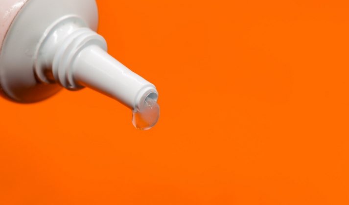 Clotrimazole - Manfaat, Dosis, Efek Samping, dll