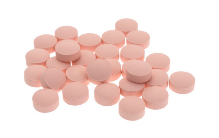 Lisinopril: Manfaat, Dosis, Efek Samping, dll - DokterSehat