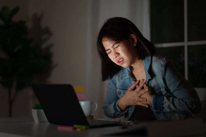 Nitrokaf Retard: Manfaat, Dosis, Efek Samping, dll - DokterSehat