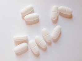 Ofloxacin: Manfaat, Dosis, Efek Samping - DokterSehat