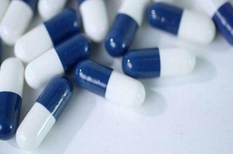 Cefaclor: Manfaat, Dosis, Efek Samping, dll