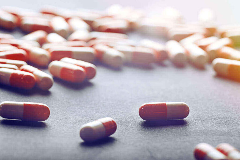 Becom Zet: Fungsi, Efek Samping, Dosis, dll - DokterSehat