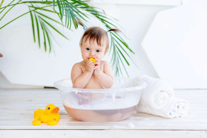 Apa Saja Zat Kimia yang Berbahaya untuk Bayi? Cek di Sini Apa Saja Zat Kimia yang Berbahaya untuk Bayi? Cek di Sini