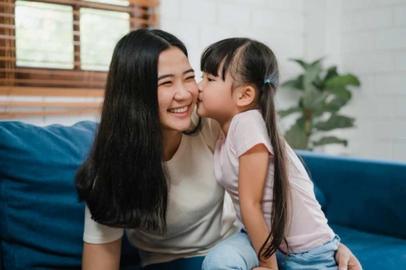 Menjalankan Pola Asuh Permisif dan Dampaknya bagi Anak - DokterSehat